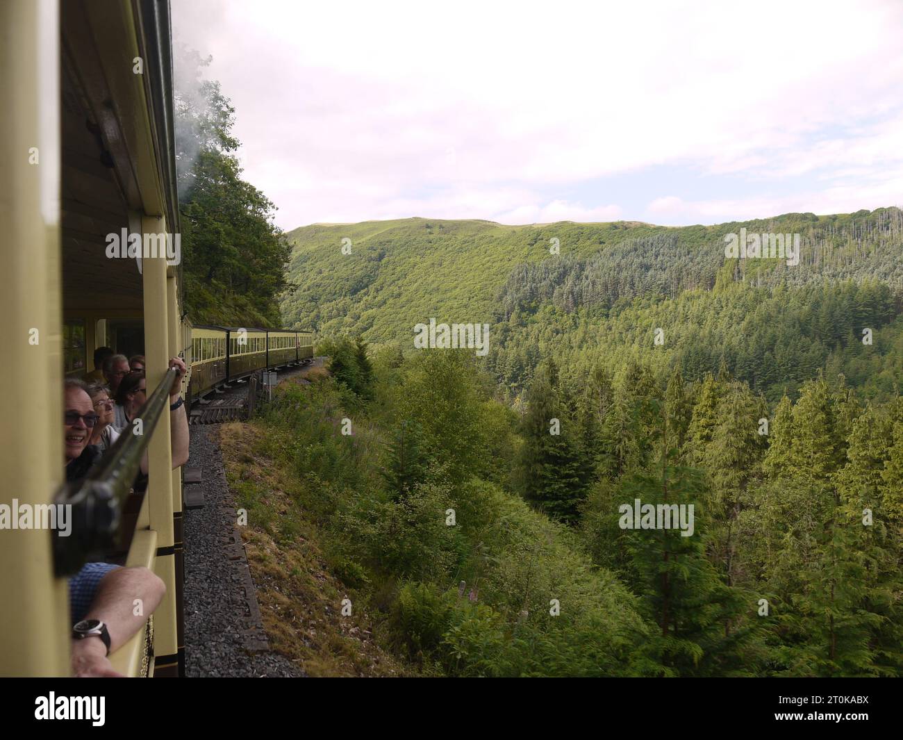 Cambrian mountains train hi-res stock photography and images - Alamy