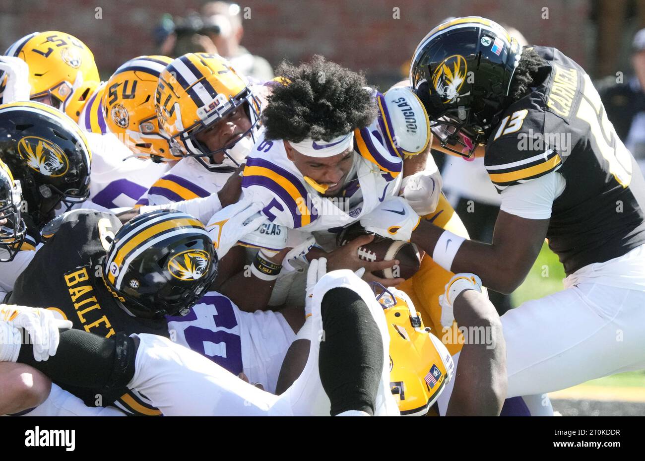 Columbia, United States. 11th Oct, 2023. LSU Quarterback Jayden Daniels ...