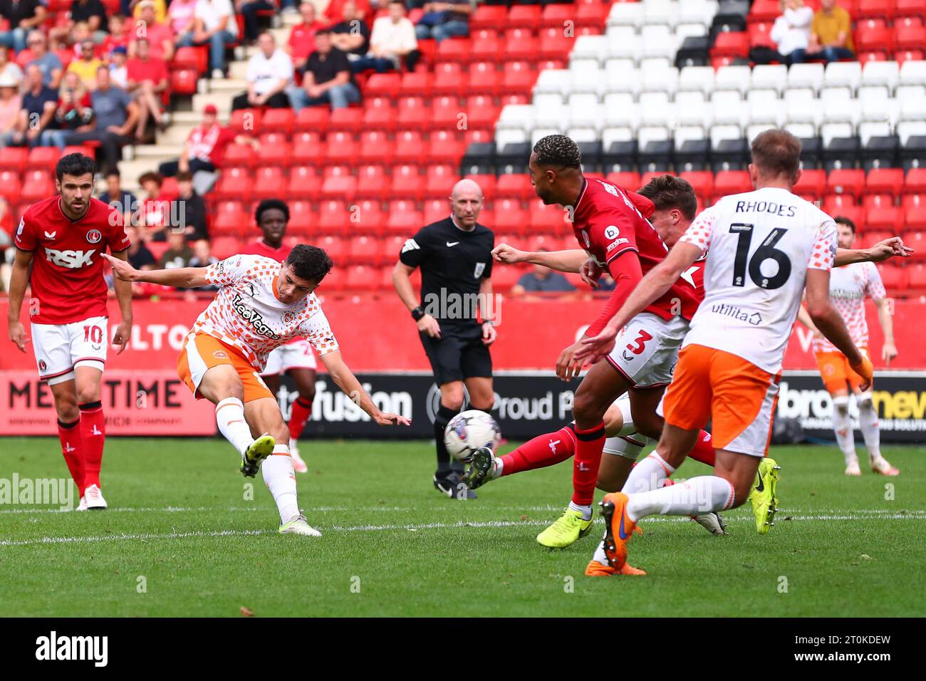 London, UK. 30th Sep, 2023. Albie Morgan of Blackpool shoots at goal ...