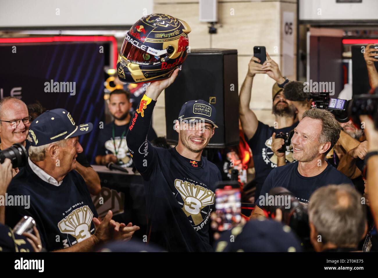 VERSTAPPEN Max (ned), Red Bull Racing RB19, portrait celebrates his 3rd ...