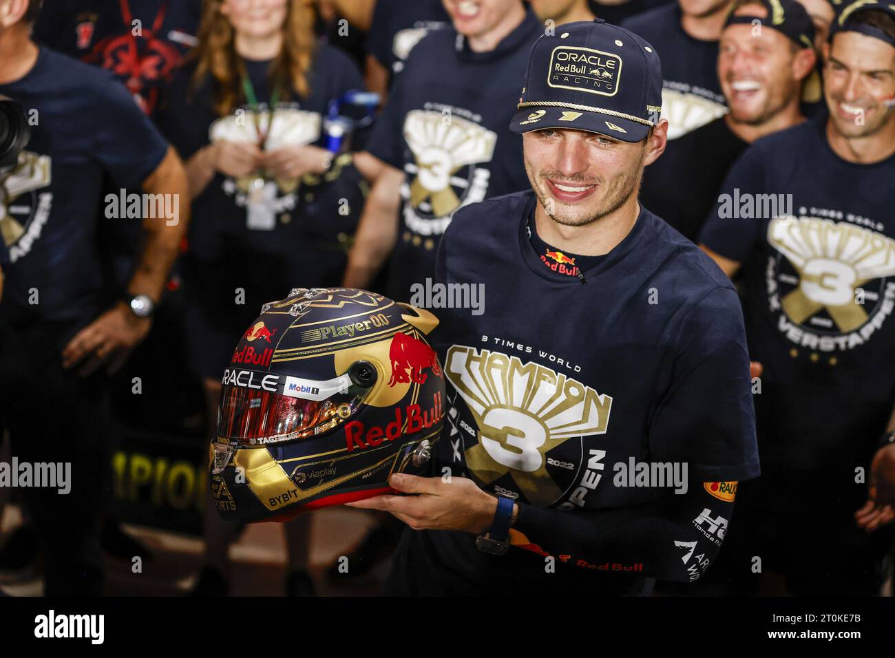 VERSTAPPEN Max (ned), Red Bull Racing RB19, portrait celebrates his 3rd ...
