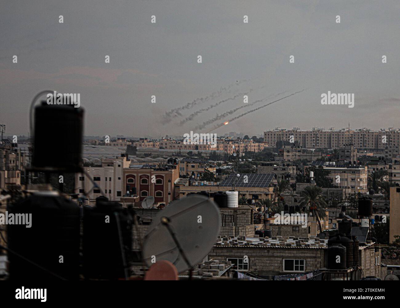 October 7, 2023: Gaza Strip, Palestine. 07 October 2023. Rockets are ...