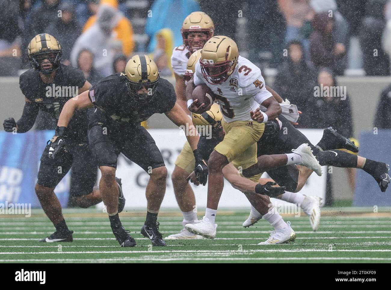 Piscataway, NJ, USA. 07th Oct, 2023. Boston College Eagles wide receiver Nate Johnson (3) breaks ...