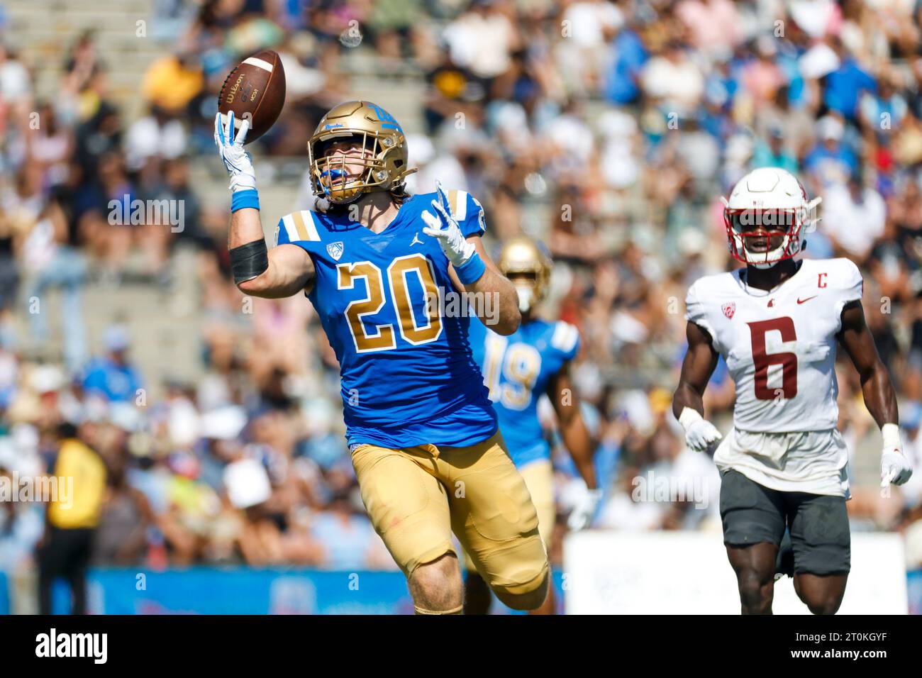 Pasadena, California, USA. 7th Oct, 2023. UCLA running back Carsen Ryan ...