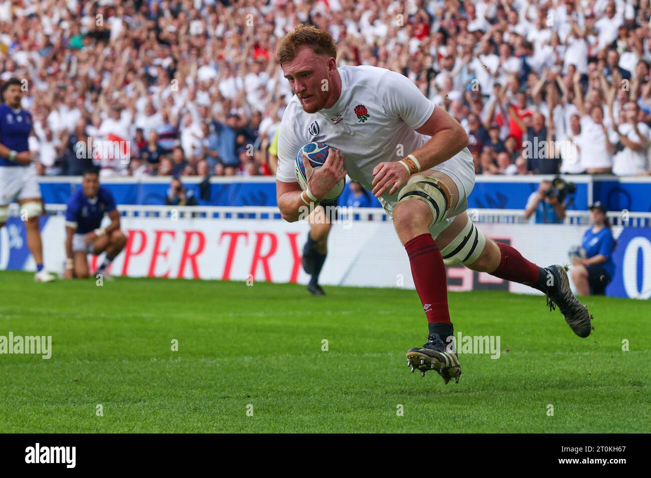 Lille, France. 07th Oct, 2023. LILLE, FRANCE - OCTOBER 7: Ollie Chessum ...