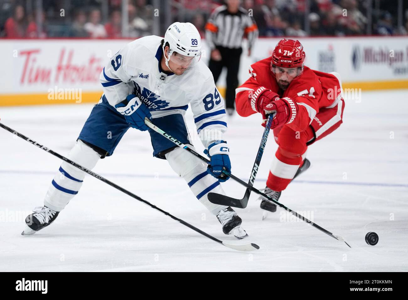 Detroit Red Wings center Dylan Larkin (71) lifts Toronto Maple Leafs ...