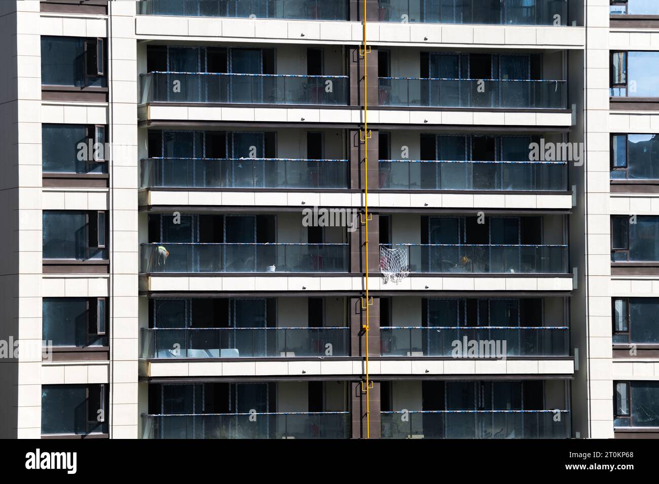 Modern design high rise buildings hi-res stock photography and images ...