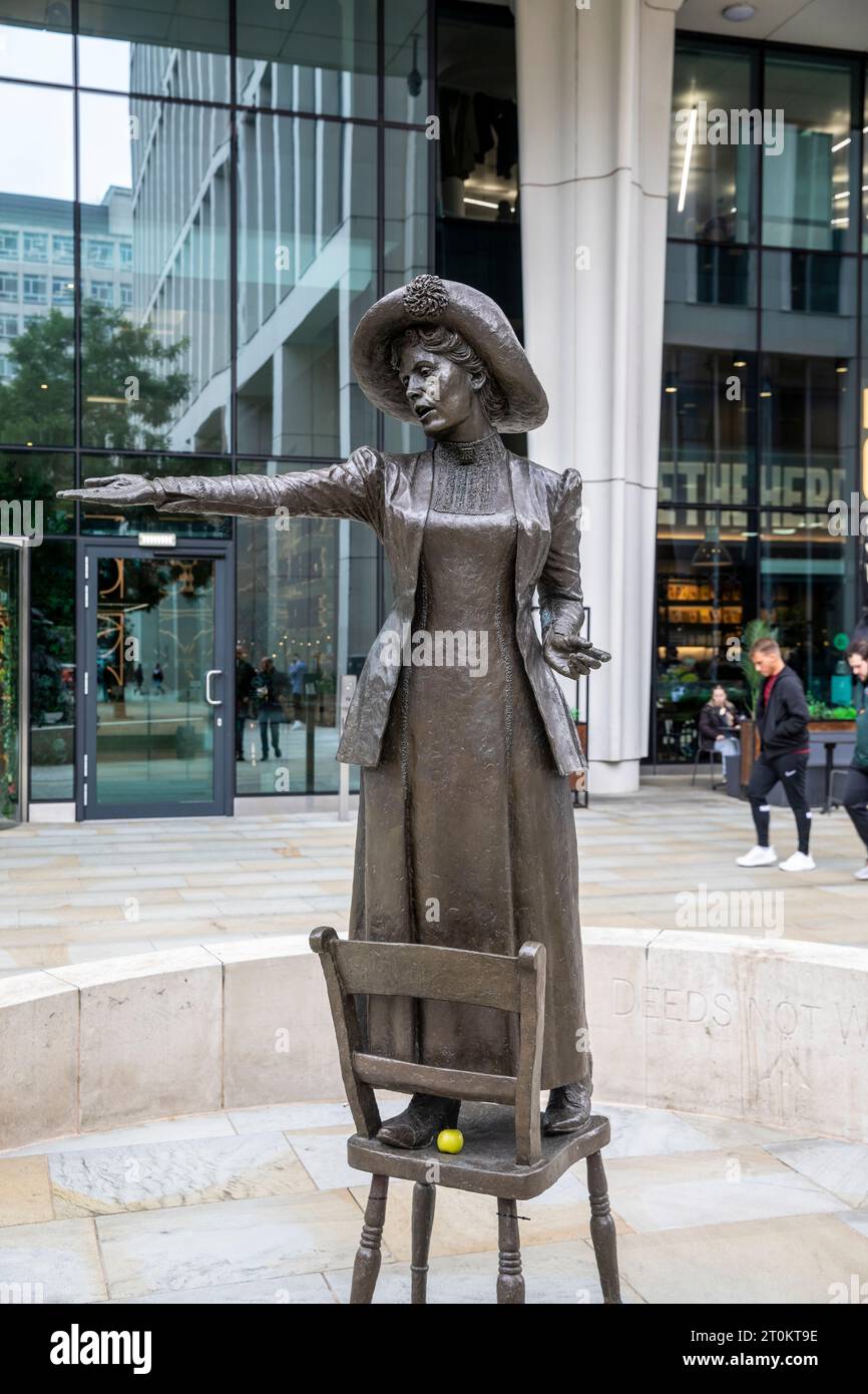 Statue of Emmeline Pankhurst in Manchester city centre, founder of ...