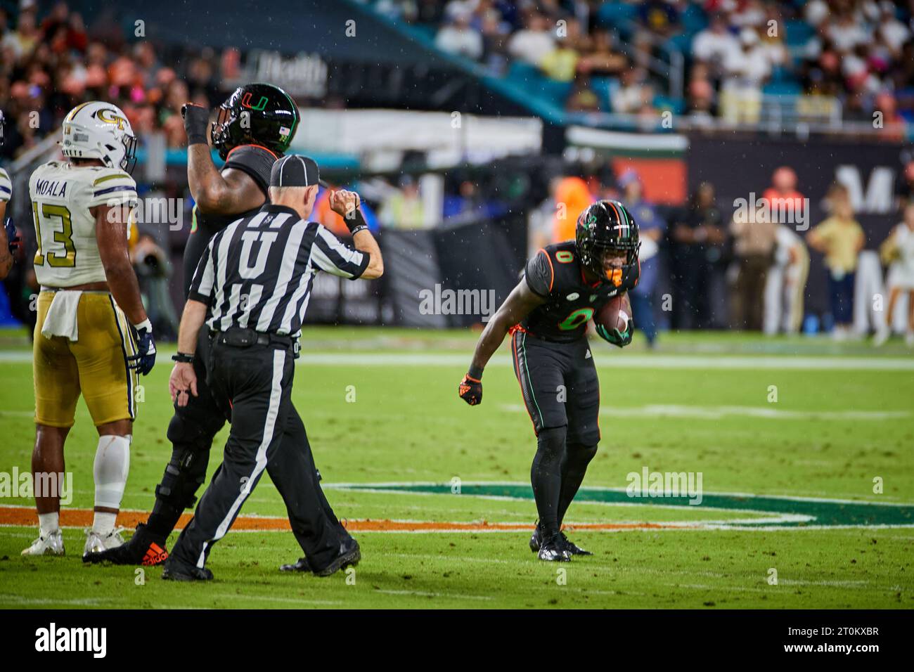 Miami, Florida, USA. 7th October 2023. 0-Te'Cory Couch of Miami Canes ...