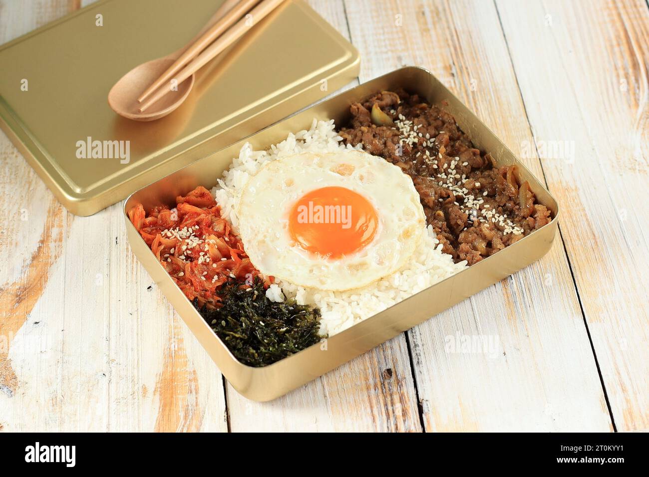 Bulgogi lunch box hi-res stock photography and images - Alamy