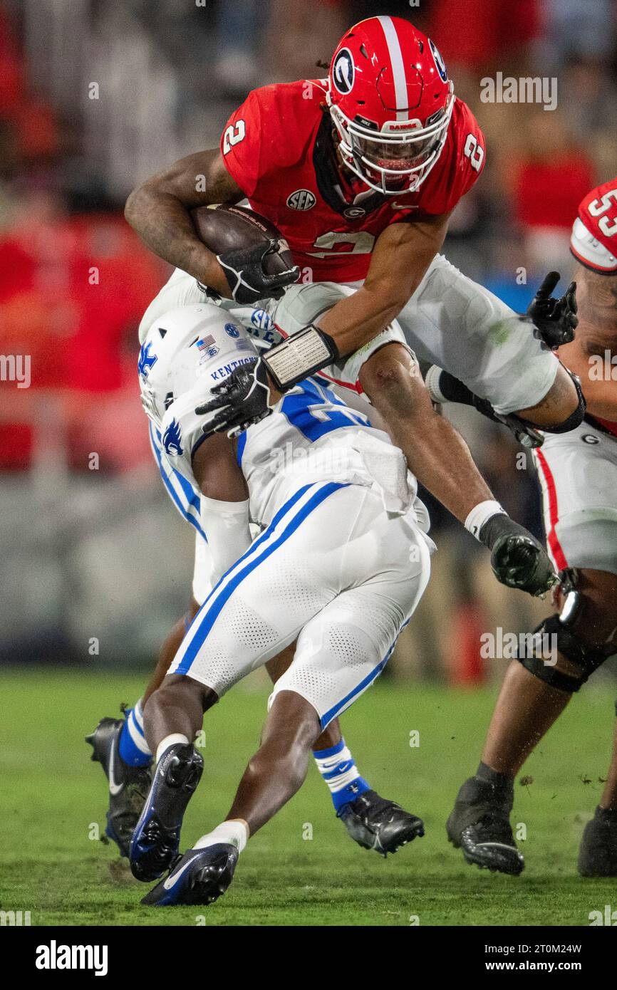 Georgia running back Kendall Milton hurdles Kentucky defensive back ...