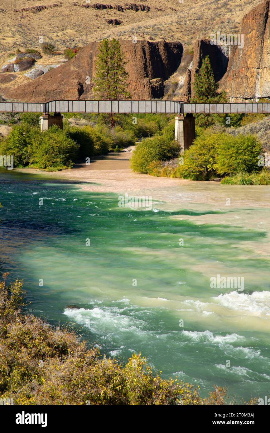 Deschutes Wild and Scenic River confluence with White Wild and Scenic ...