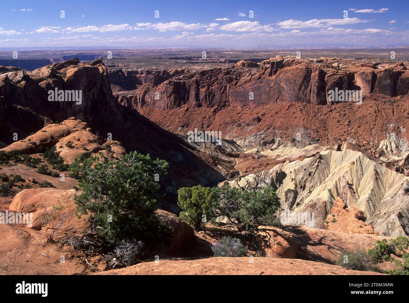 Upheaval dome hi-res stock photography and images - Alamy