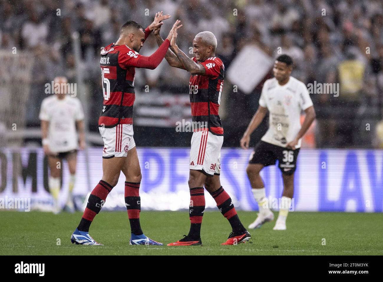SÃO PAULO, SP - 07.10.2023: CORINTHIANS X FLAMENGO - Celebration of ...