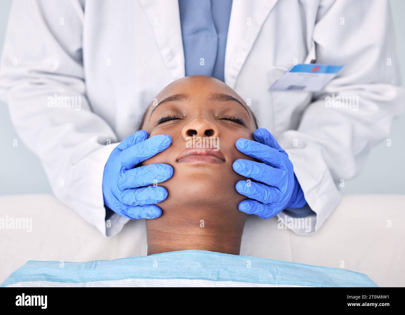 Doctor woman examination skin hi-res stock photography and images - Alamy