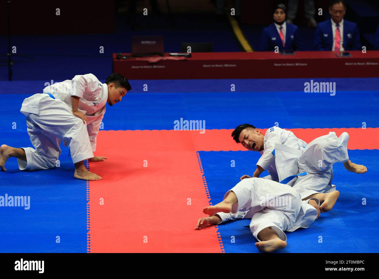 Hangzhou, China's Zhejiang Province. 8th Oct, 2023. Team Japan compete ...