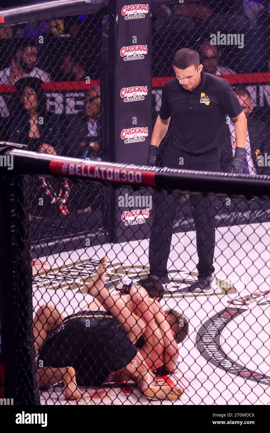 San Diego, USA. San Diego, CA. 7th Oct, 2023. Referee Jason Herzog ...