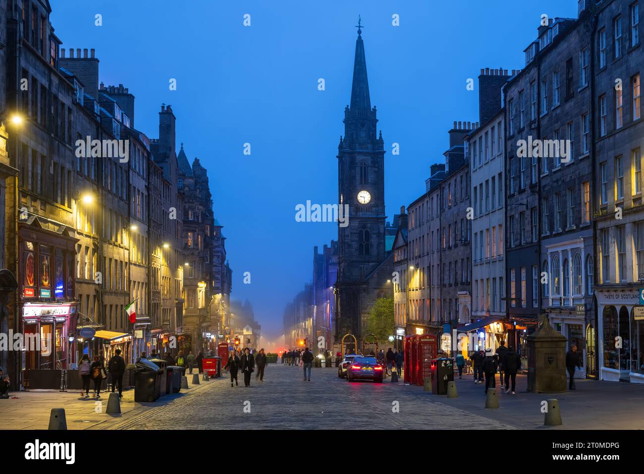 Moody evening in the Old Town of Edinburgh city in Scotland, UK. High ...