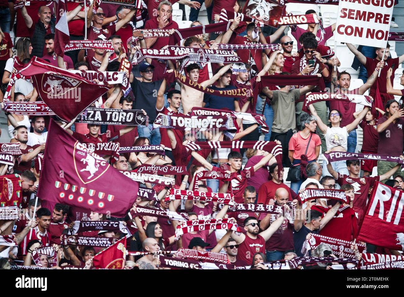 Torino supporters fans hi-res stock photography and images - Alamy