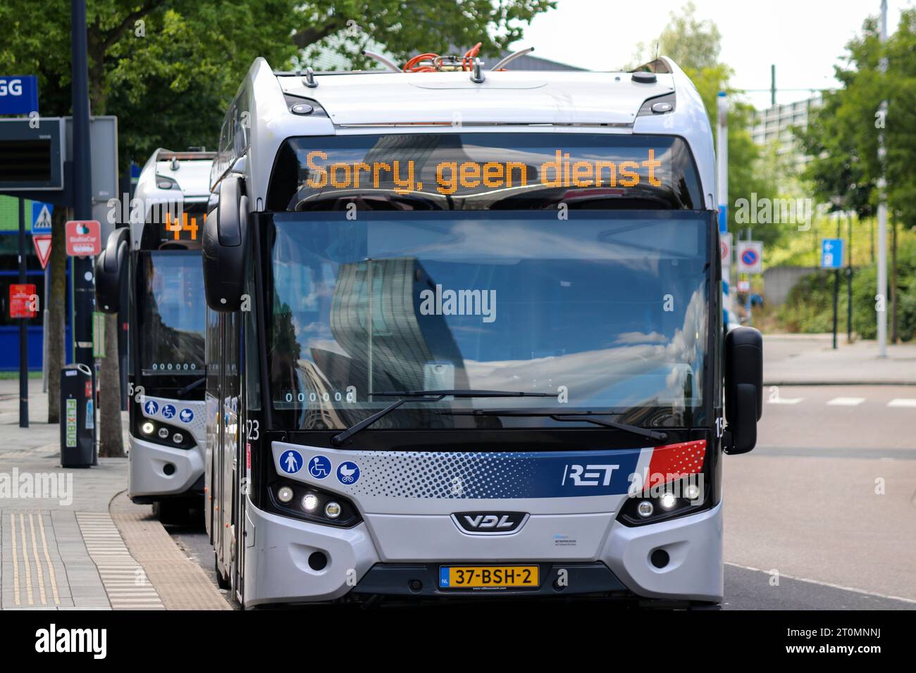 RET buses waiting for passengers at Rotterdam Central Station in the ...