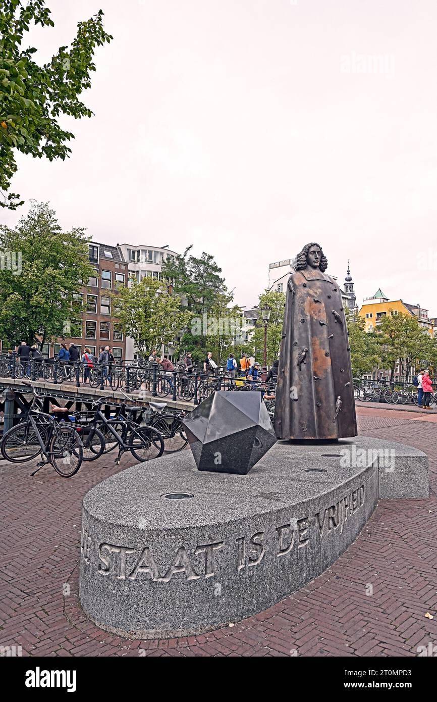 amsterdam, netherlands -- 2023.10.04: zwanenburgwal – monument / statue ...