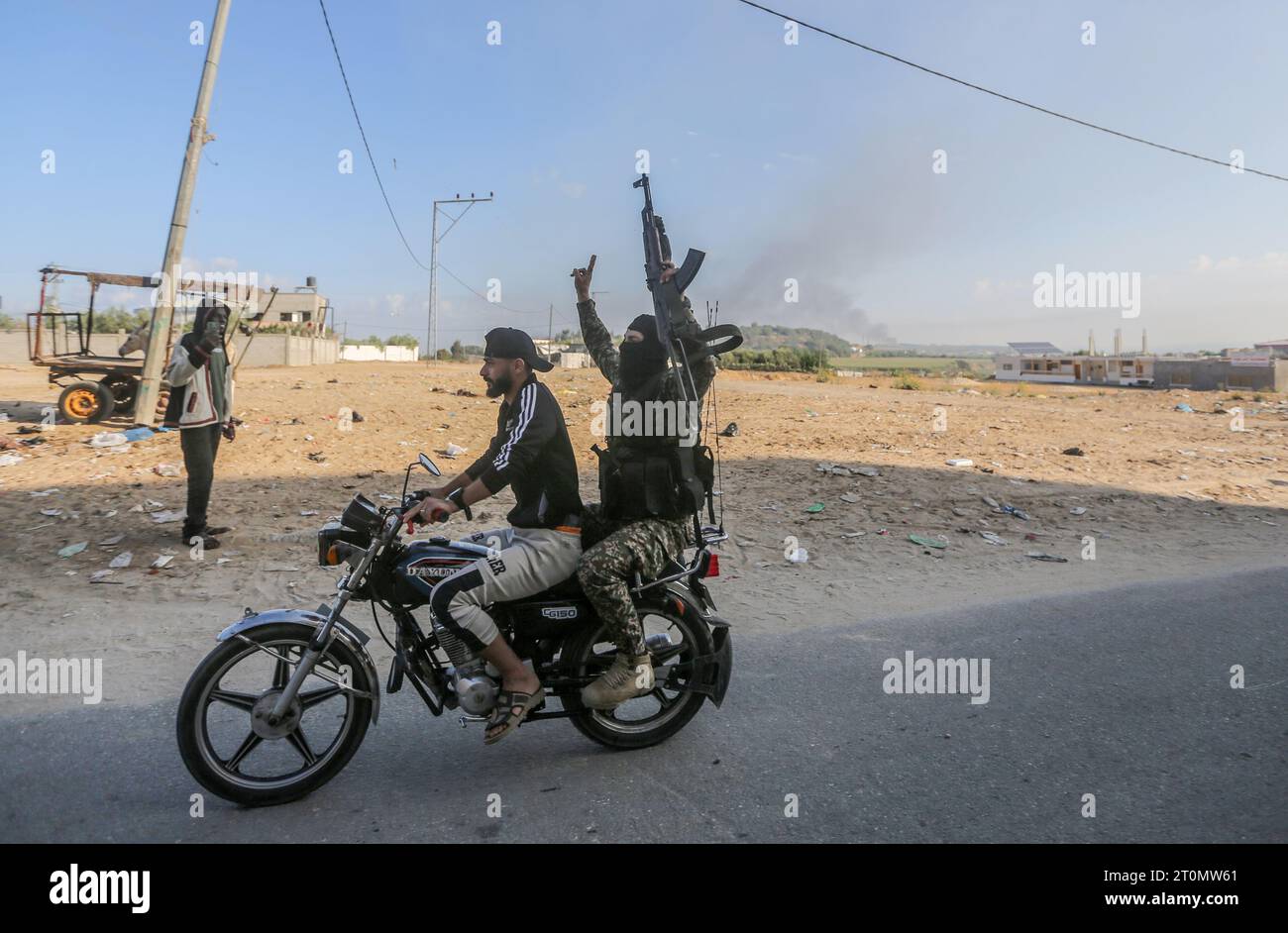 Gaza, Palestine. 07th Oct, 2023. Palestinians at the Erez Crossing ...