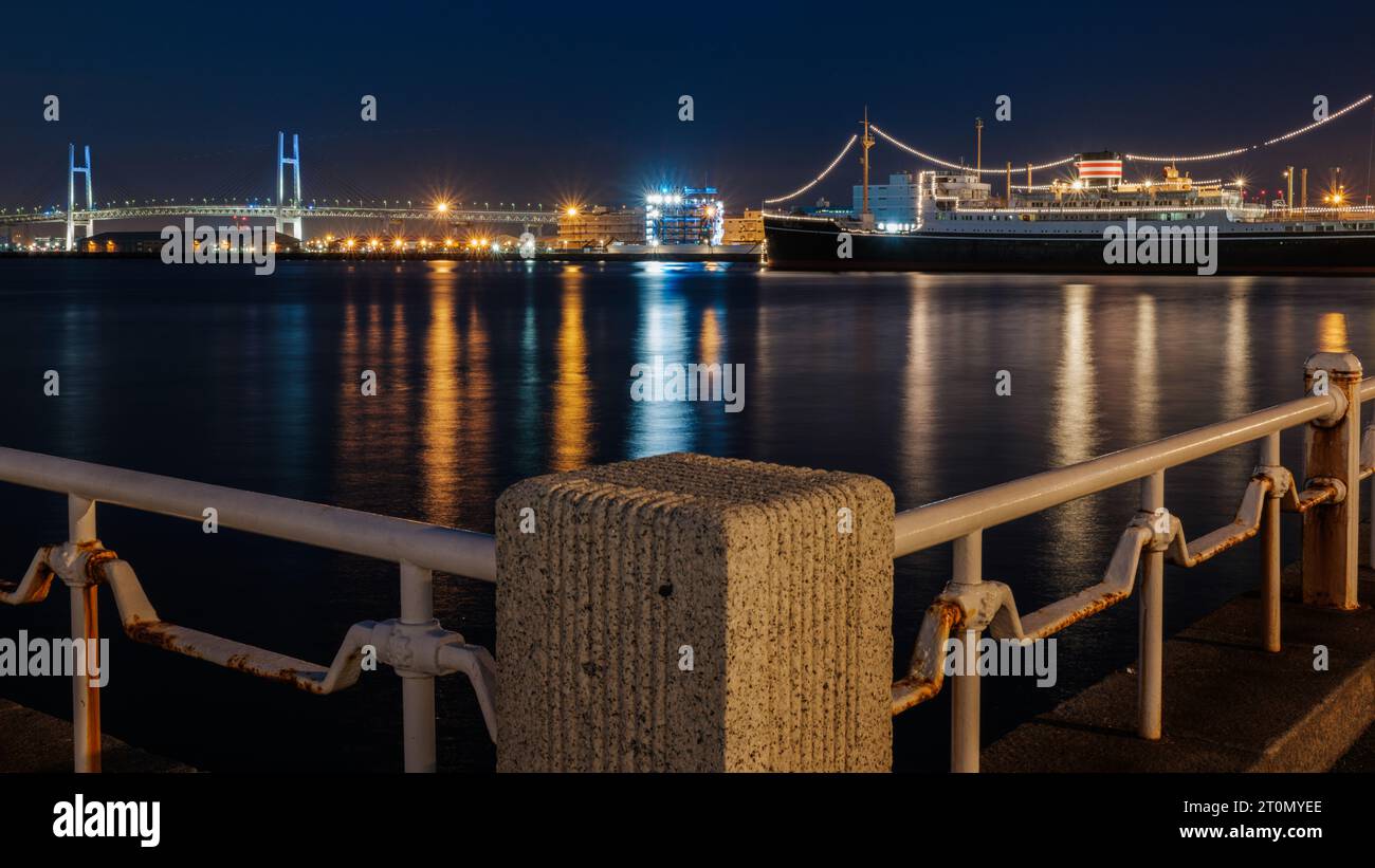 Yamashita Park boasts a picturesque view of Yokohama's port area ...