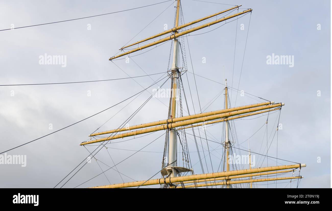 Rolled up mast sail hi-res stock photography and images - Alamy