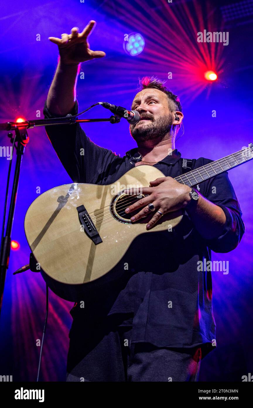 Florian Künstler live bei einem Konzert im Alten Schlachthof. Dresden ...