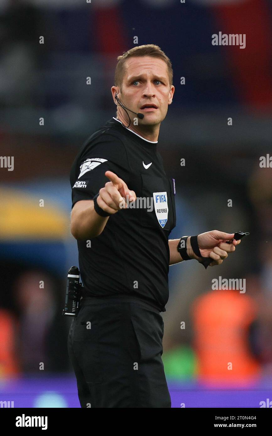 London, UK. 07th Oct, 2023. Referee Craig Pawson prepares to start the ...