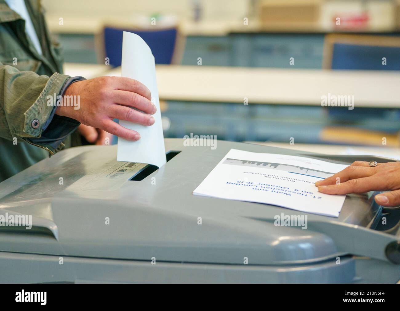Polling place in a school room hi-res stock photography and images - Alamy