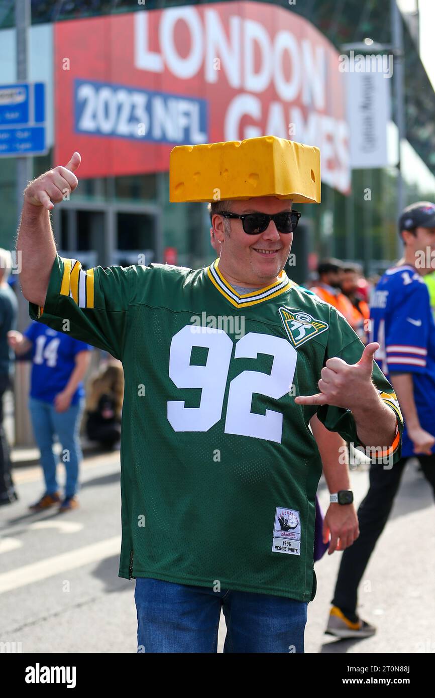 Nfl football jersey hi-res stock photography and images - Alamy