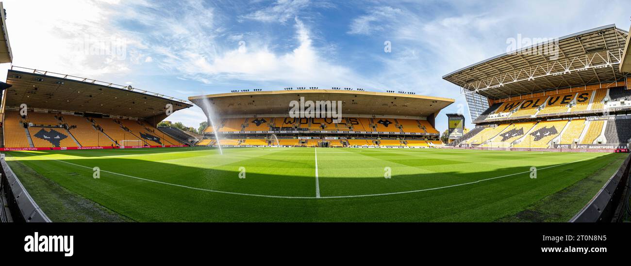 Wolverhampton, UK. 8th October 2023; Molineux Stadium, Wolverhampton ...