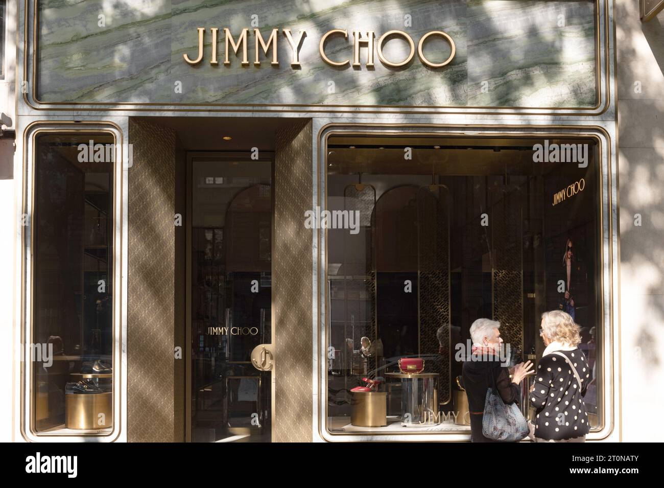 Jimmy choo shop sign hi-res stock photography and images - Alamy