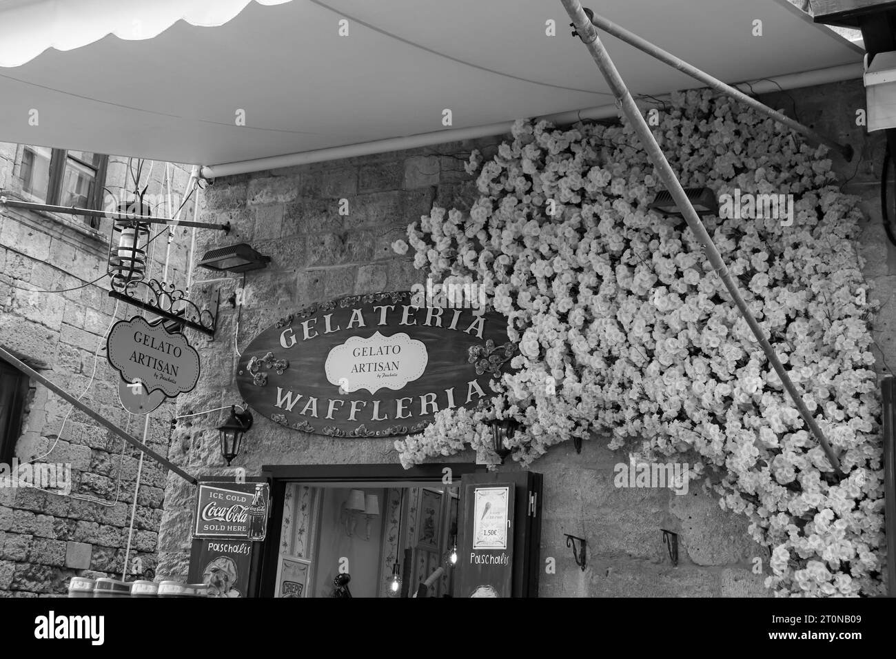 Medieval shop sign hi-res stock photography and images - Alamy