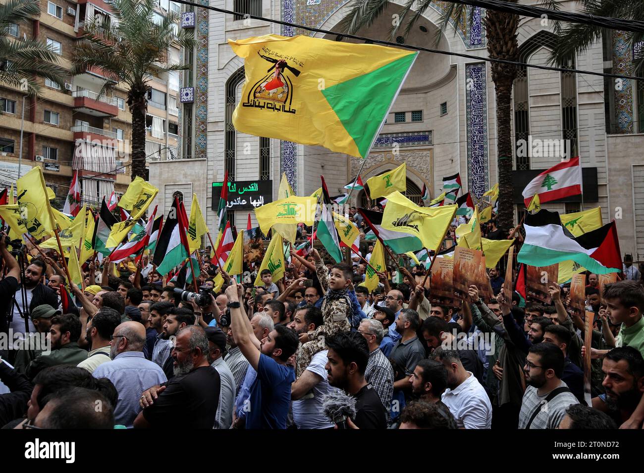Beirut, Lebanon. 08th Oct, 2023. Lebanese pro-Iranian Hezbollah ...
