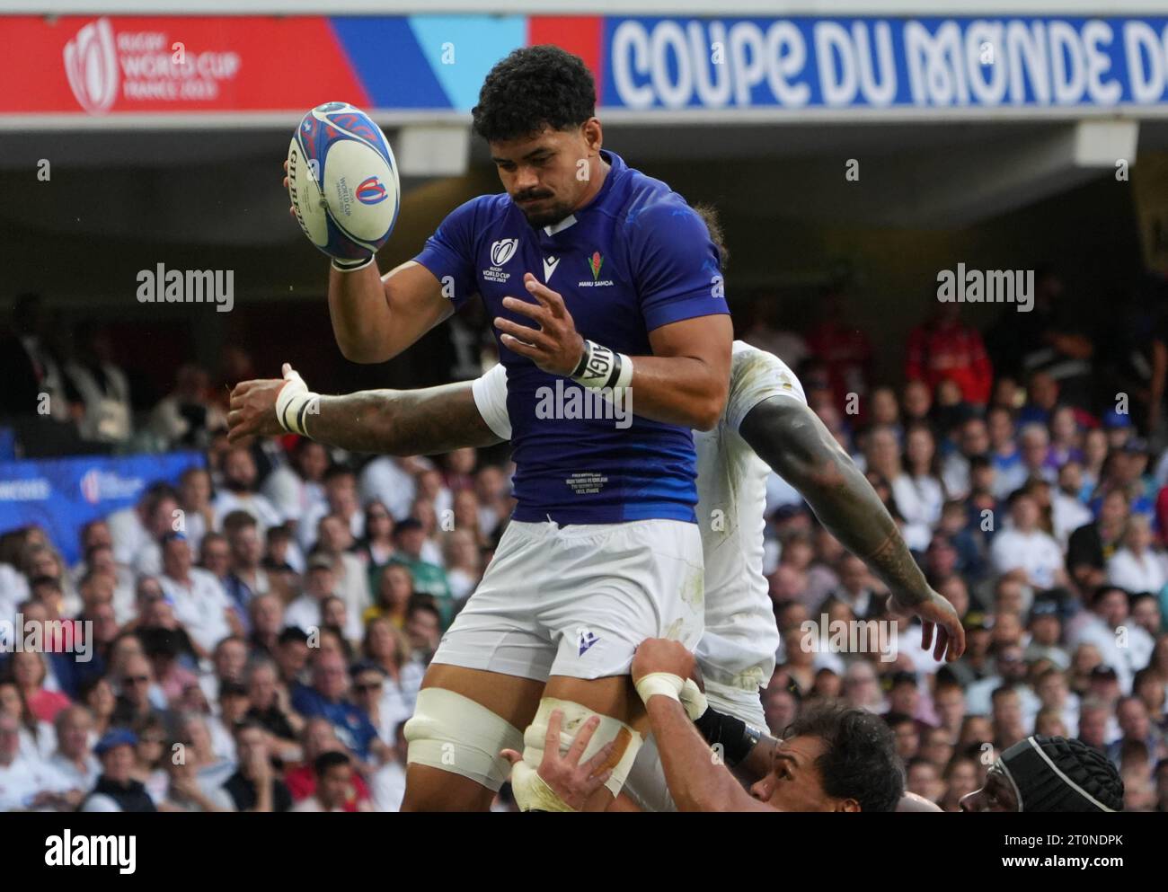 Theo mcfarland samoa rugby hi-res stock photography and images - Alamy