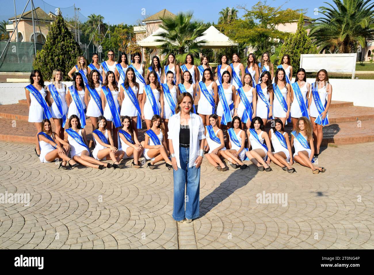 Rossano Corigliano: BV Airone resort. Group of participants in Miss ...