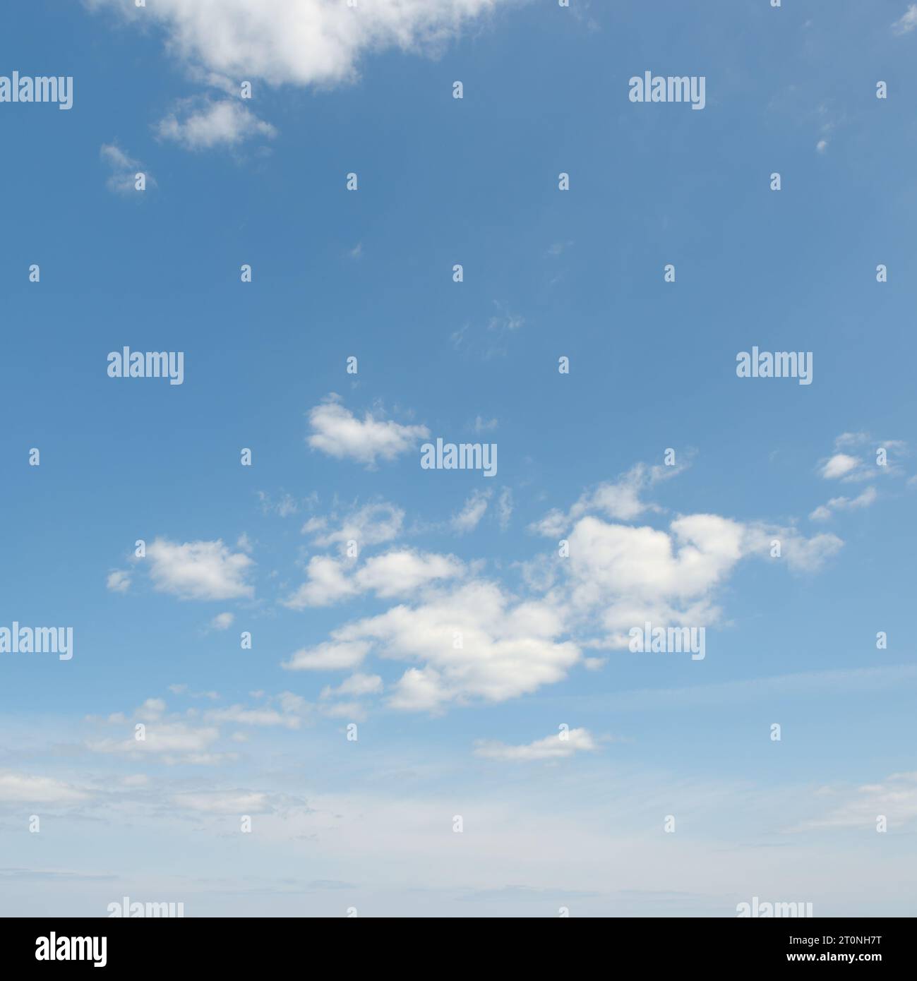 White cloudy covered sky hi-res stock photography and images - Alamy
