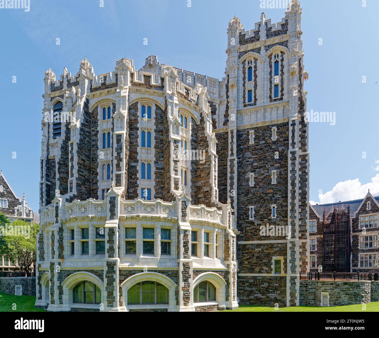 George brown college university hi-res stock photography and images - Alamy