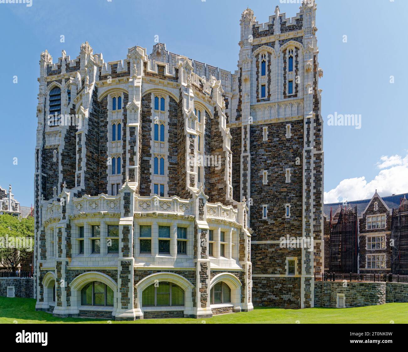 George brown college university hi-res stock photography and images - Alamy