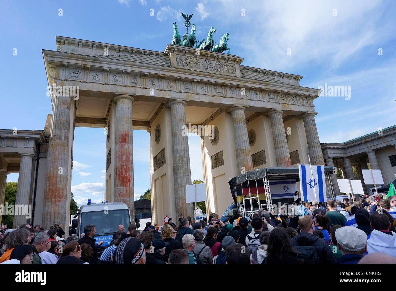 Kundgebung vor dem Brandenburger Tor wegen des Kriegs der Hamas gegen ...