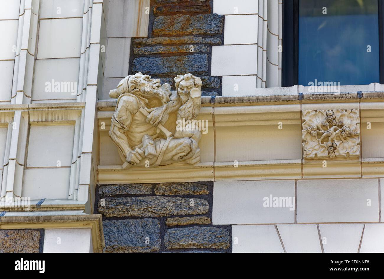 Grotesques terra hi-res stock photography and images - Alamy