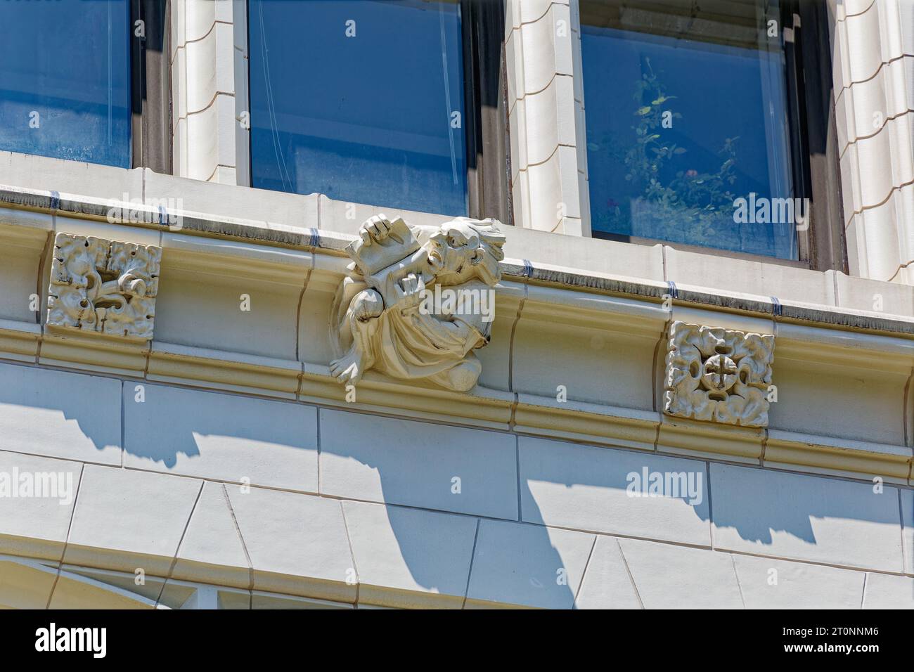 Grotesques terra hi-res stock photography and images - Alamy