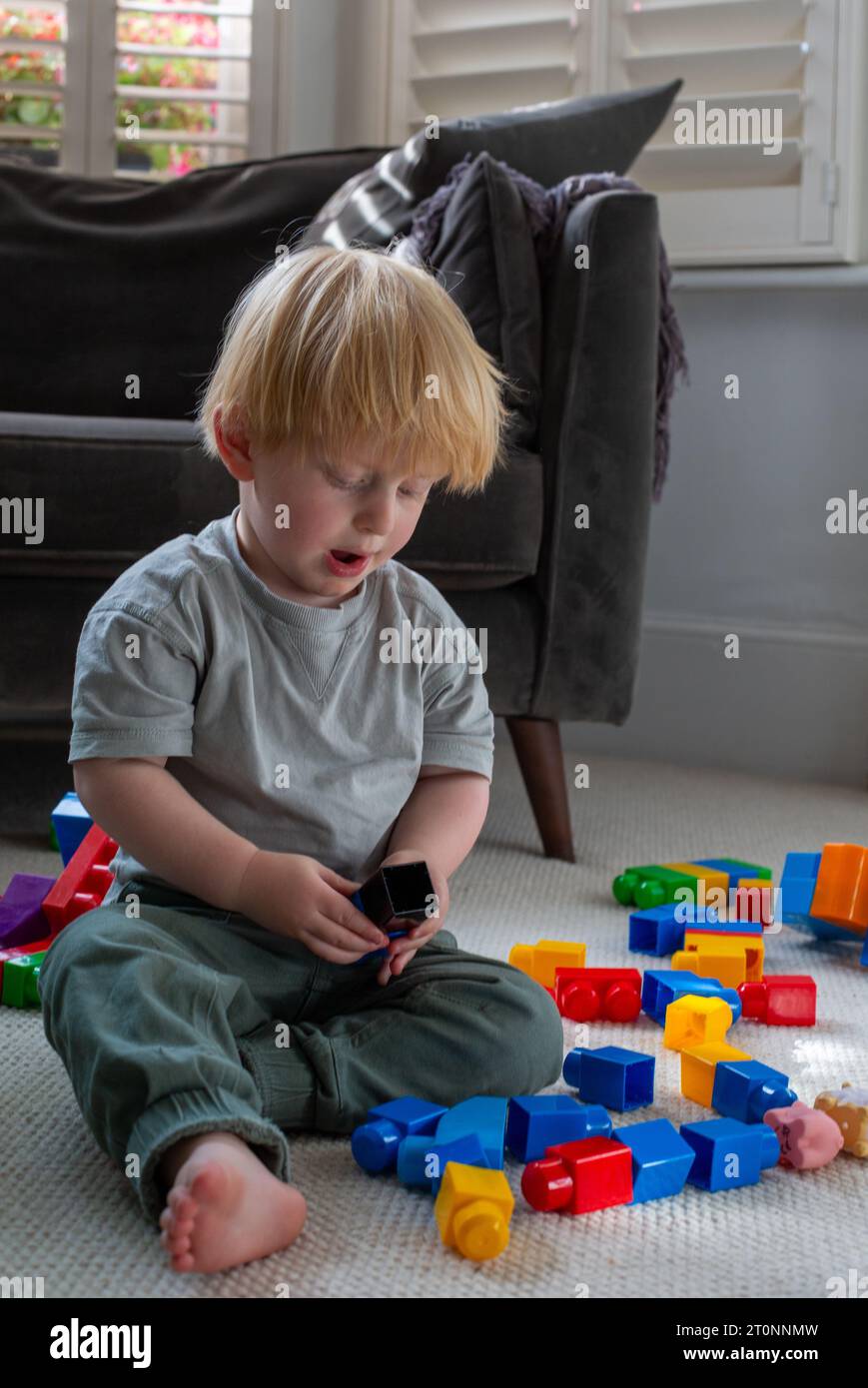 Ist build hi-res stock photography and images - Alamy