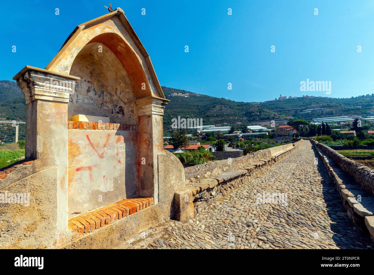 Ponte Antico, medieval village of Taggia, Comune di Taggia, Liguria ...