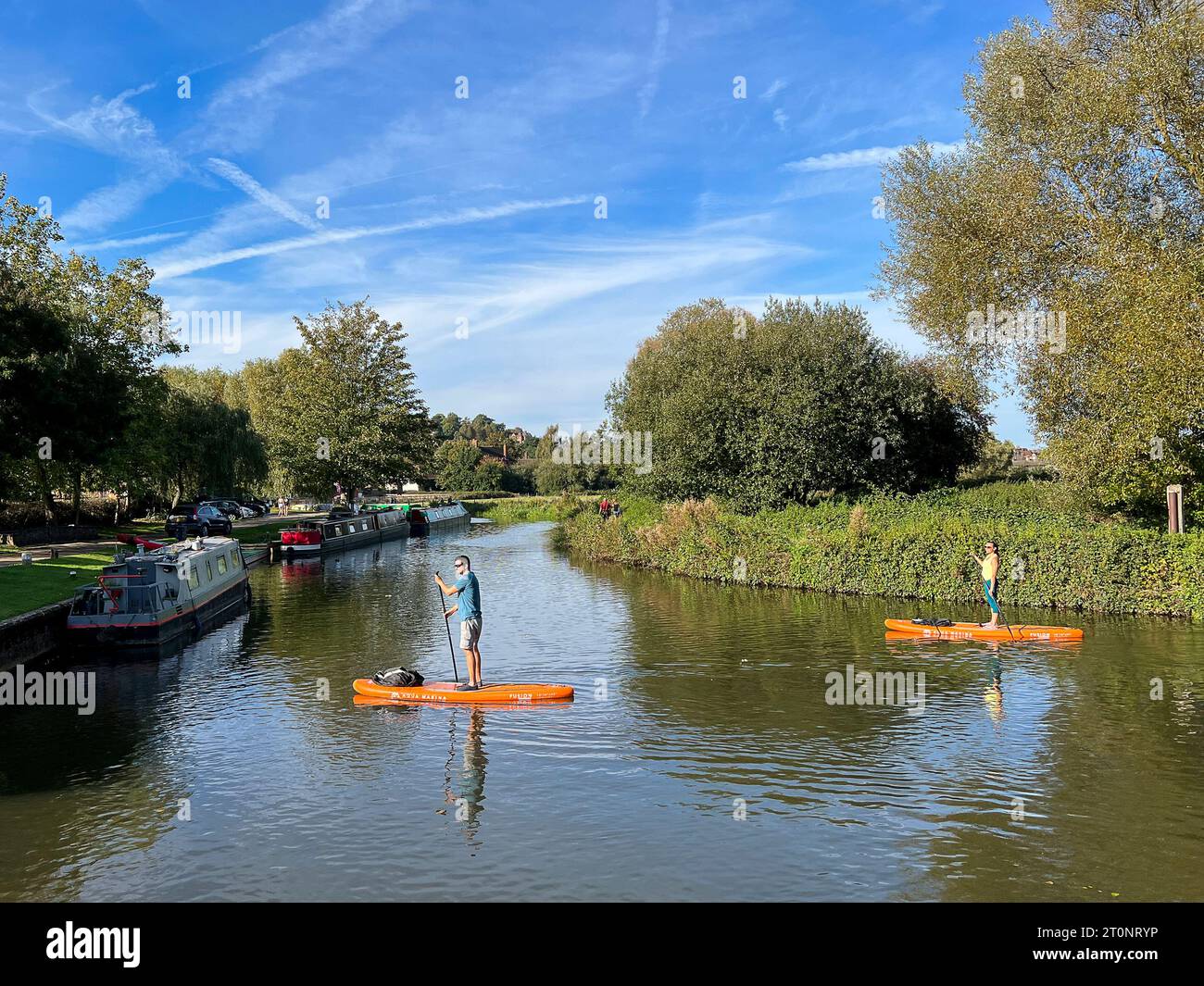 Woolsack Way, Godalming. 08th October 2023. The autumn warm spell ...