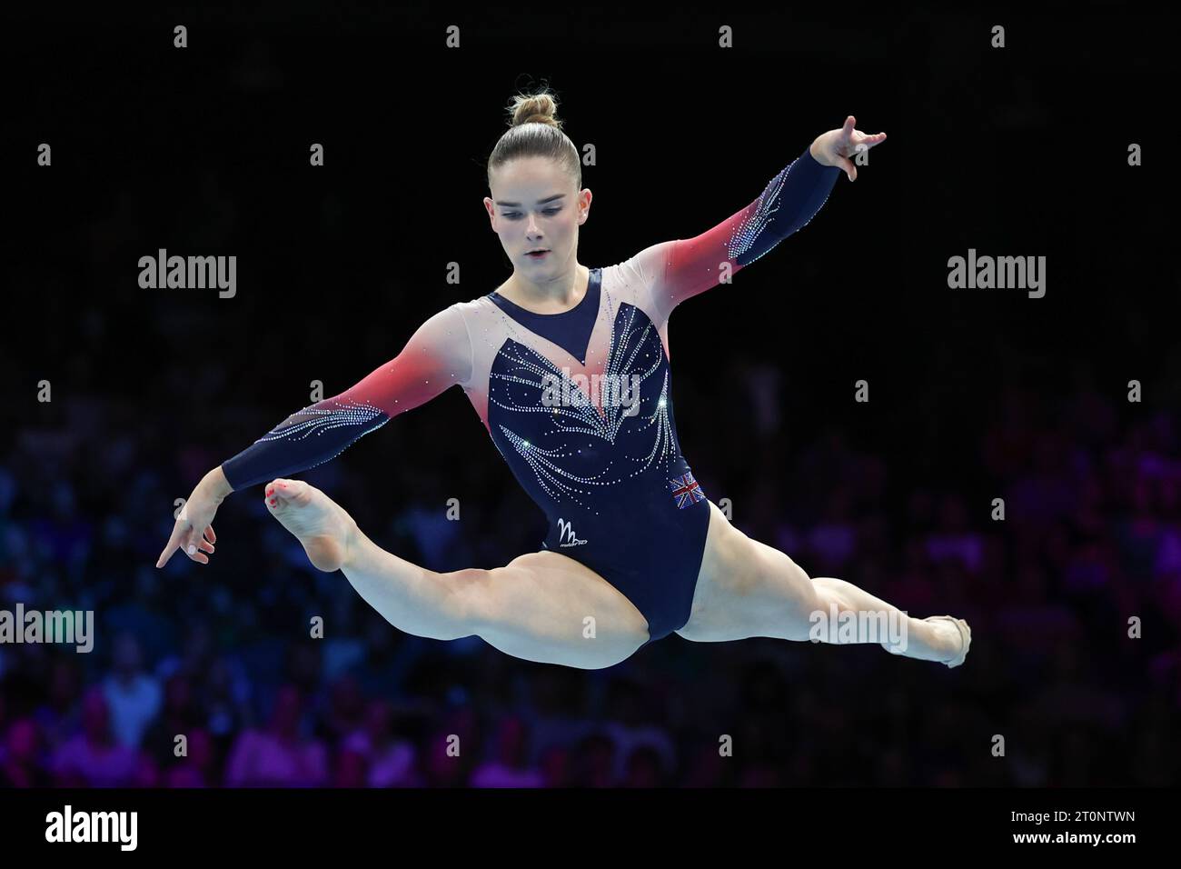 Great Britain's Alice Kinsella competes on the floor during the ...
