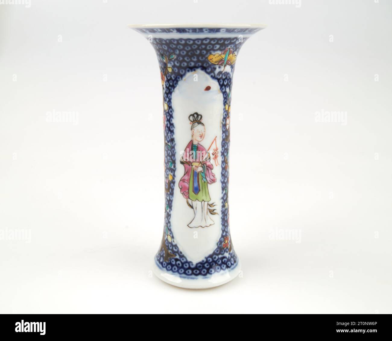 Antique 18th century Chinese Famille Rose porcelain miniature beaker ...