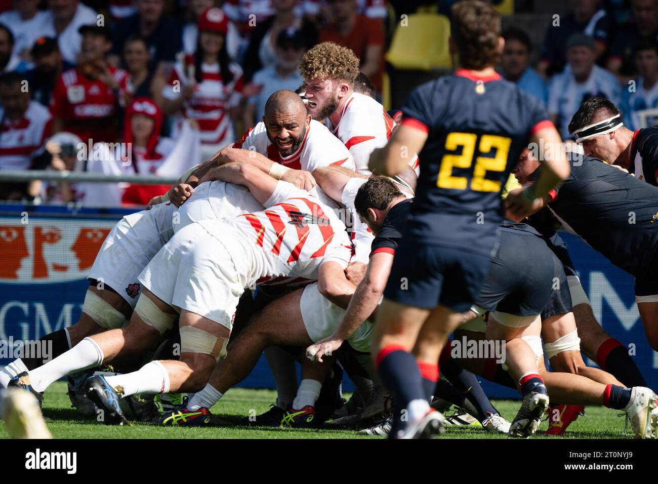 Japan's Michael Leitch and Warner Dearns during the 2023 Rugby World ...
